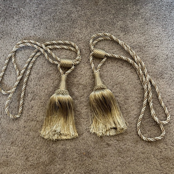 Accents | Elegant Gold Tassel Tiebacks Set Of 2 | Poshmark